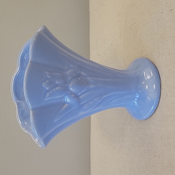 Accents | Blue Flower Vase Flowers Display Iris Fan Shape Usa Solid ...